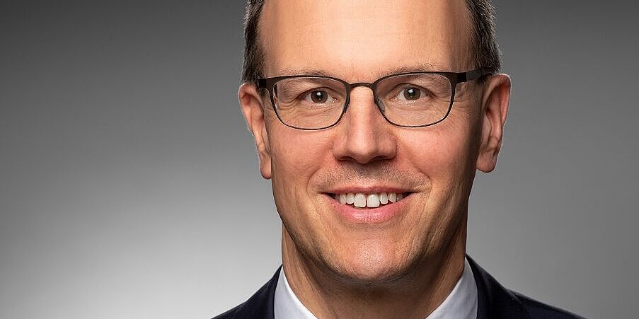 Prof. Dr. Martin Roll startet als weiterer Geschäftsführer. - Hannover ...